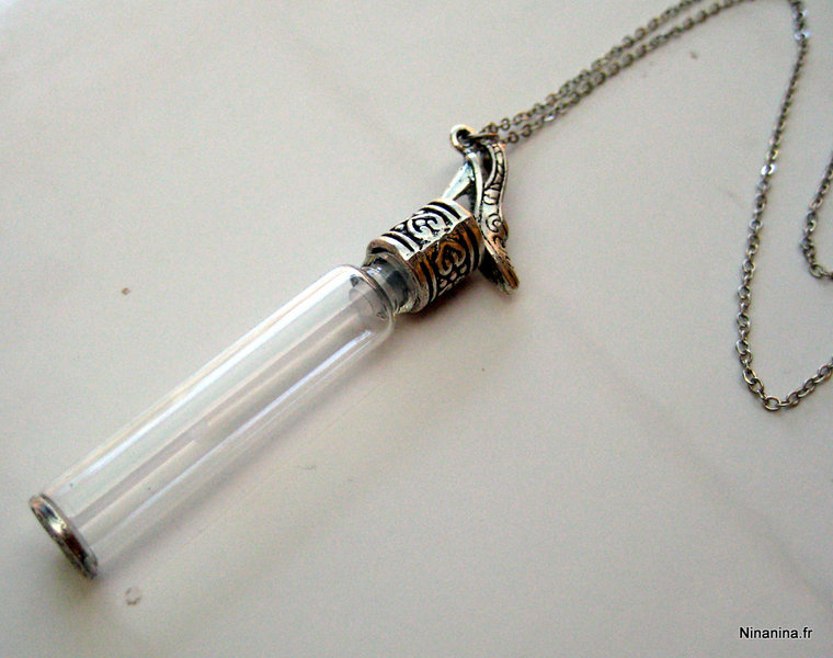 Collier original pendentif parfum miniature en verre - Ninanina