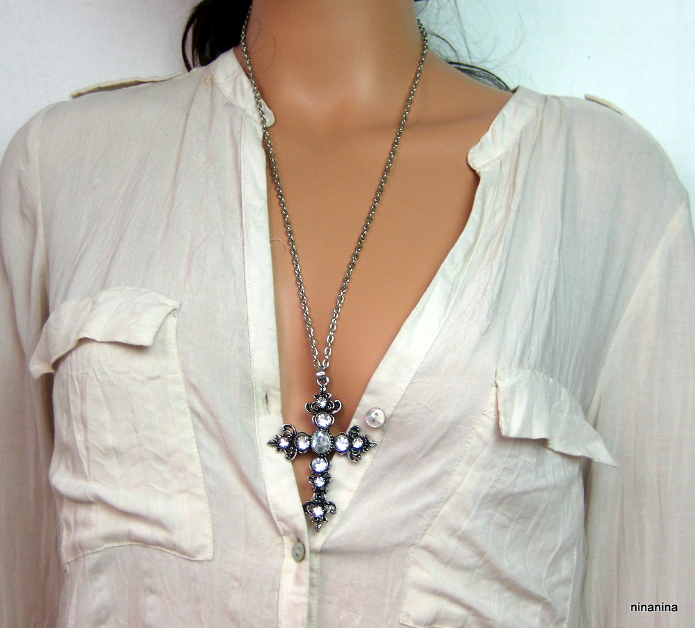 Collier long - Sautoir croix noire métal argenté - Ninanina