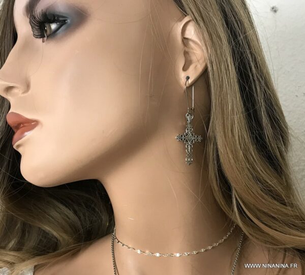 Boucles d oreilles croix pendantes métal argent - Ninanina